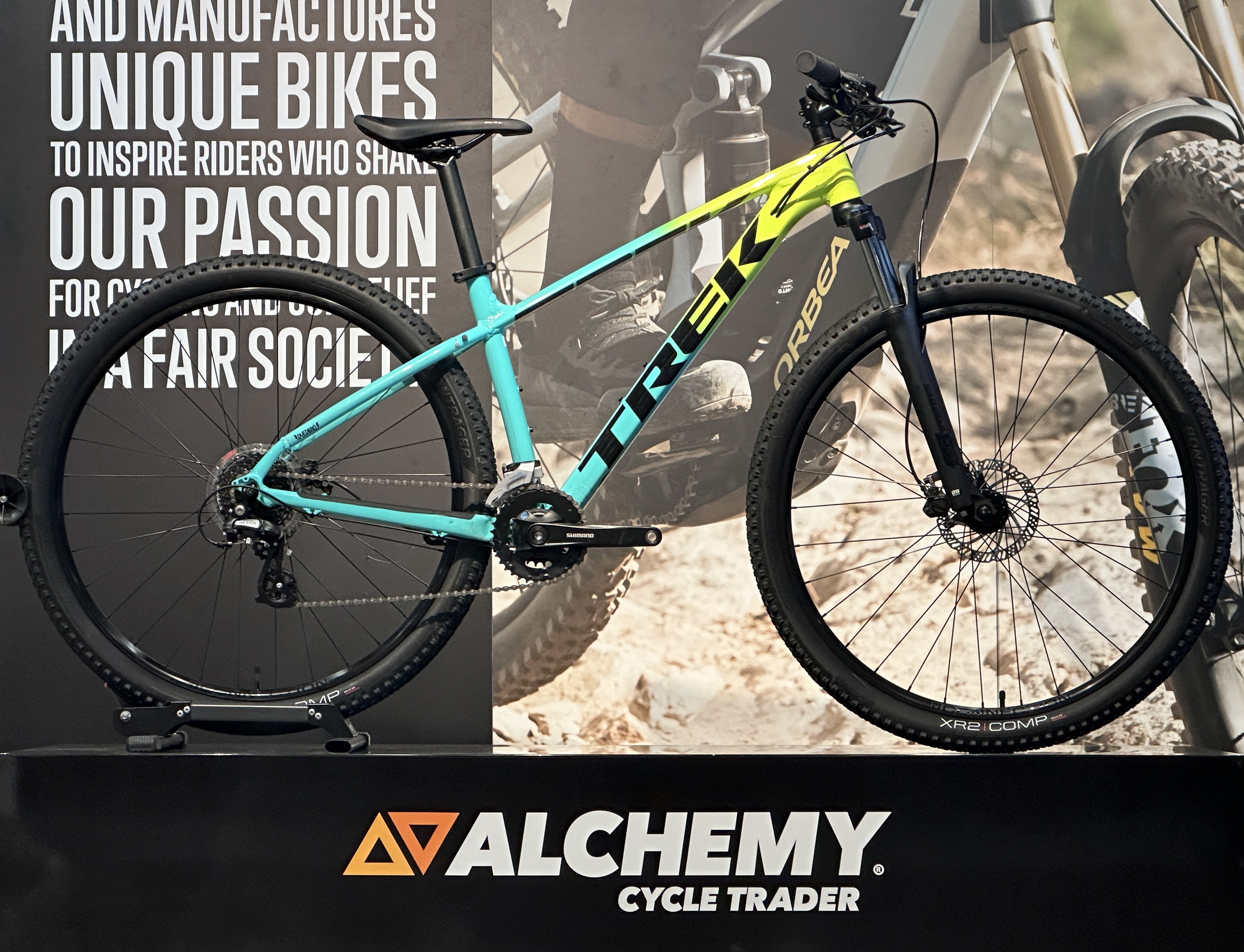 Trek Marlin 5 Medium 2023 - Alchemy Cycle Trader