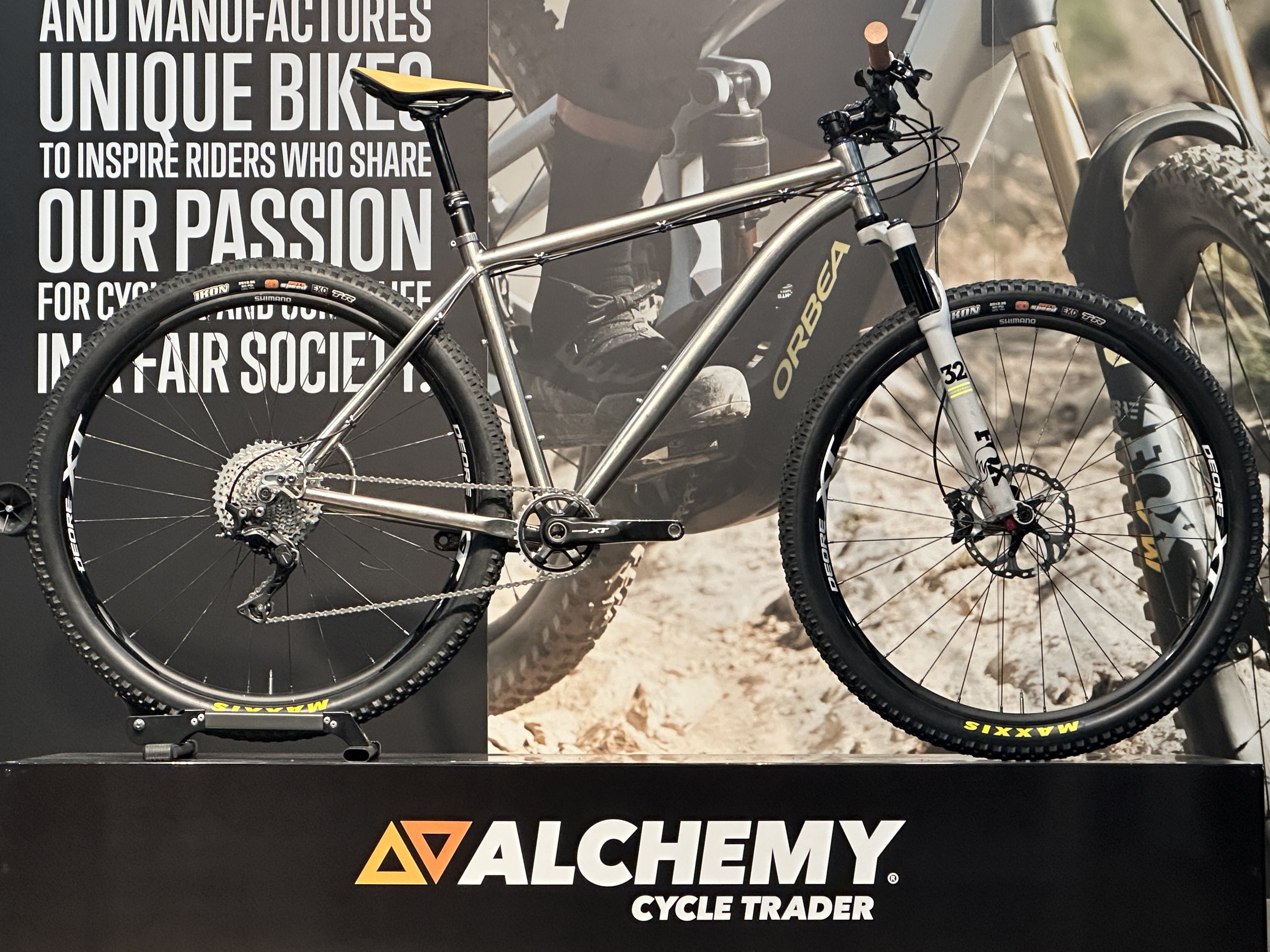 Waltly Titanium Hardtail Custom Large 2014 - Alchemy Cycle Trader