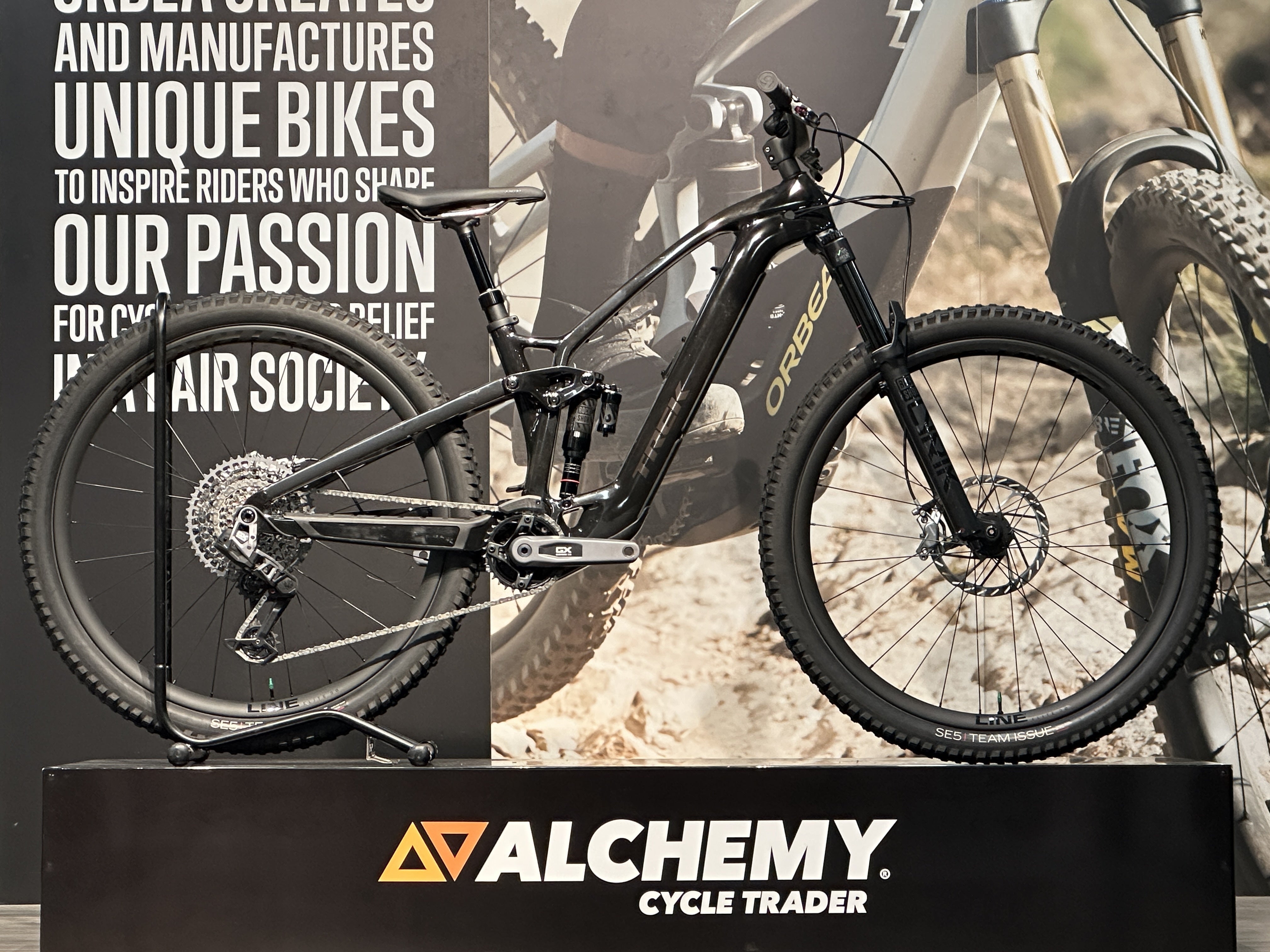 Trek Fuel EXE 9.8 GX AXS T-Type Small 2024 - Alchemy Cycle Trader